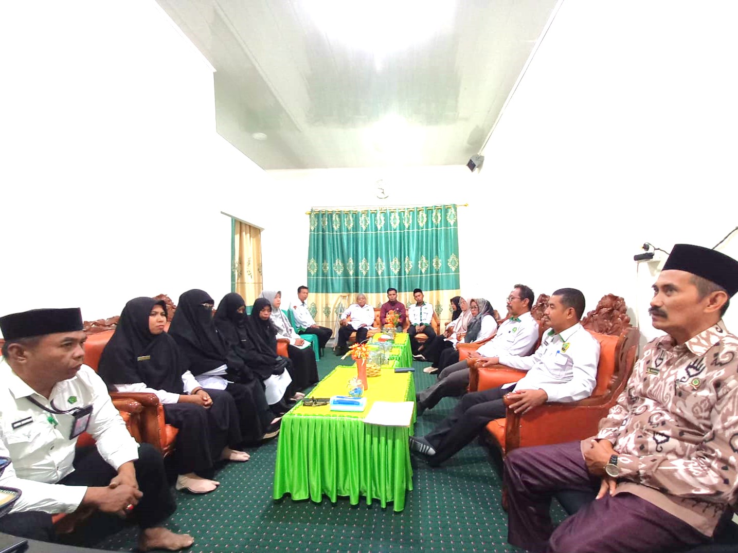 Penuhi Jam Mengajar Guru, Kakan Kemenag Buol Gelar Rapat Strategis